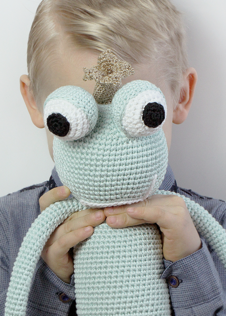 King Froggy MINT - frog prince doll